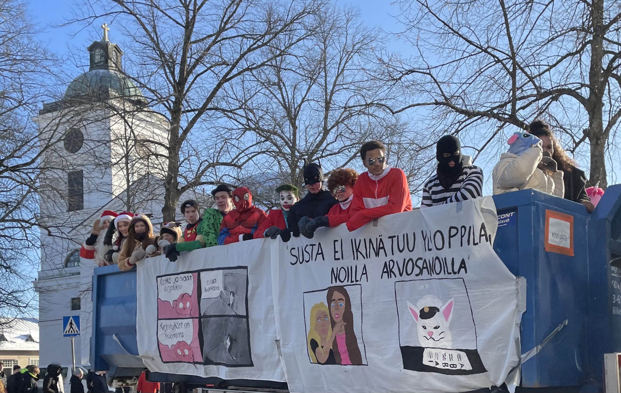 Penkkarit ja vanhojen tanssit 2026 - Hämeenlinnan lyseon lukio